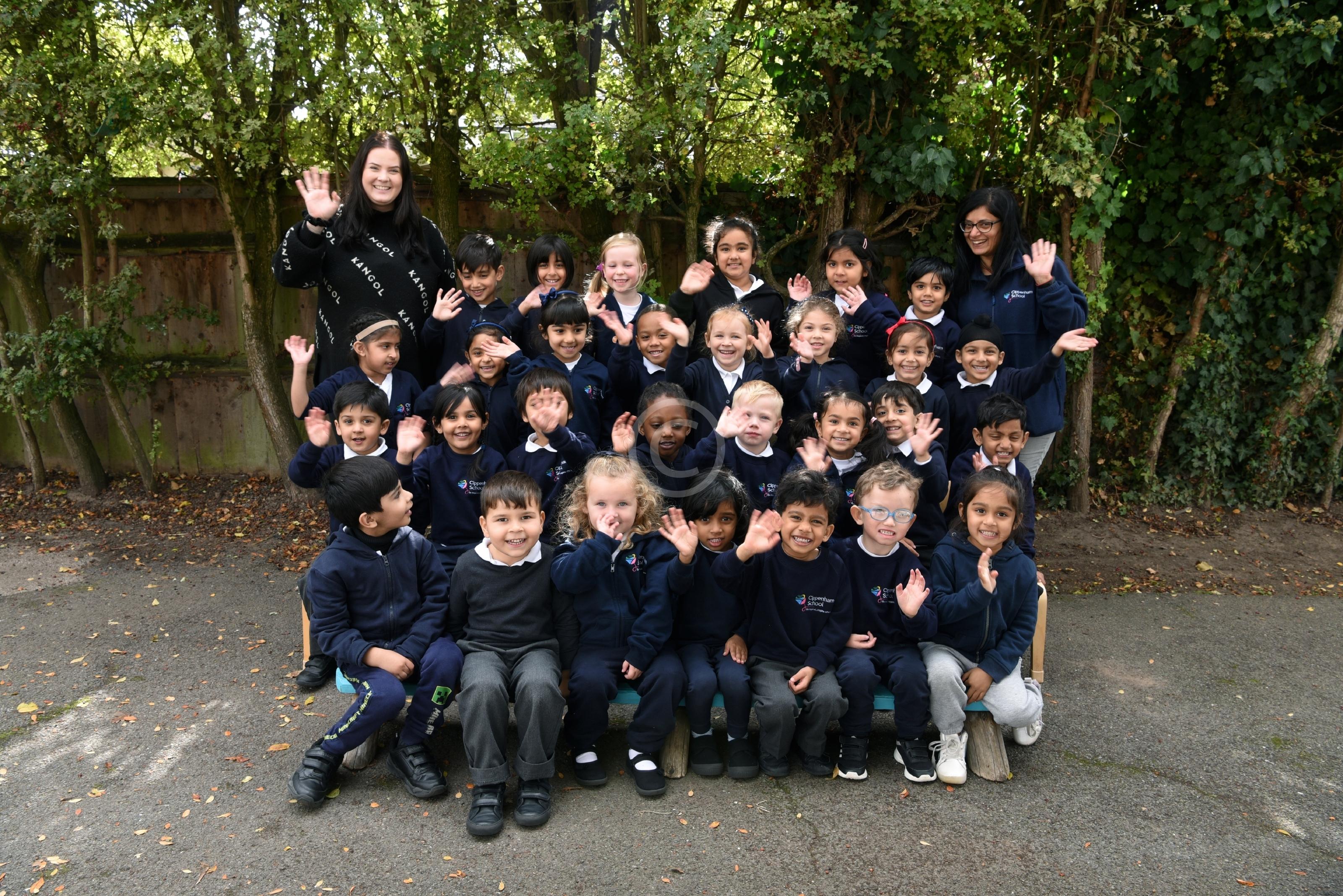 FIRST CLASS 134959 - Photo 1 of 25 - Baylis Media Photos