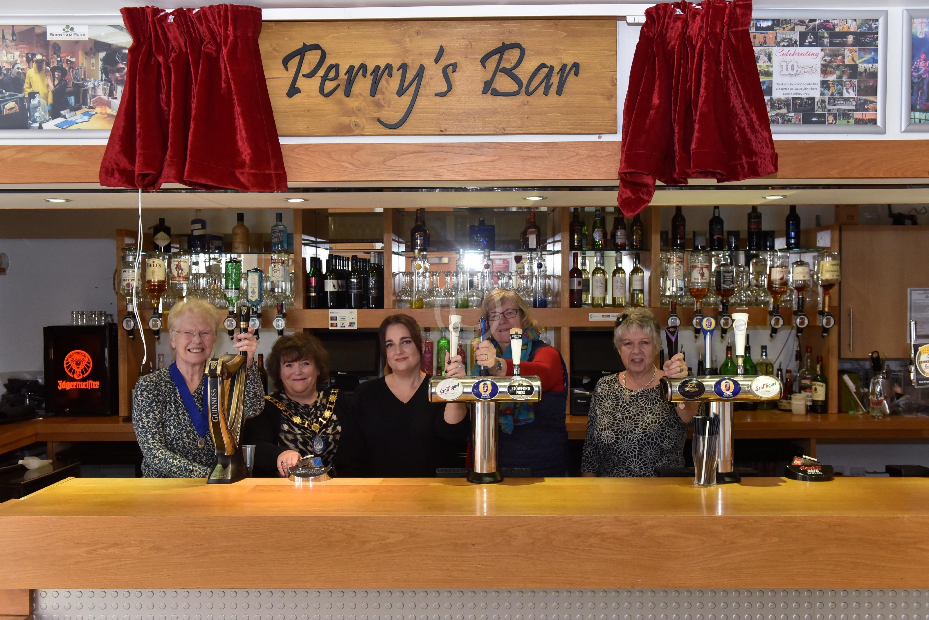 BURNHAM 134988 - Photo 1 of 7 - Baylis Media Photos