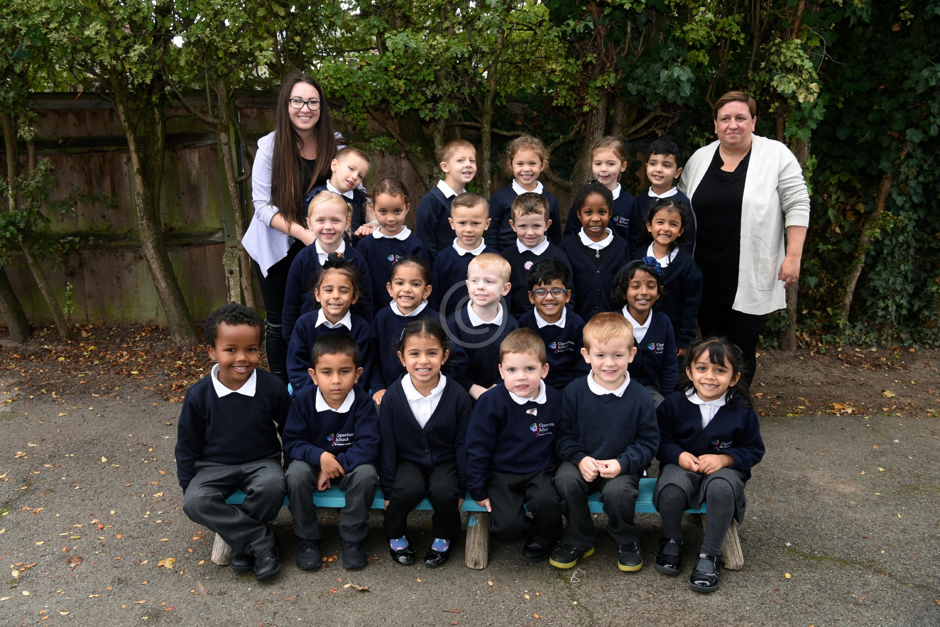 FIRST CLASS 134959 - Photo 1 of 25 - Baylis Media Photos