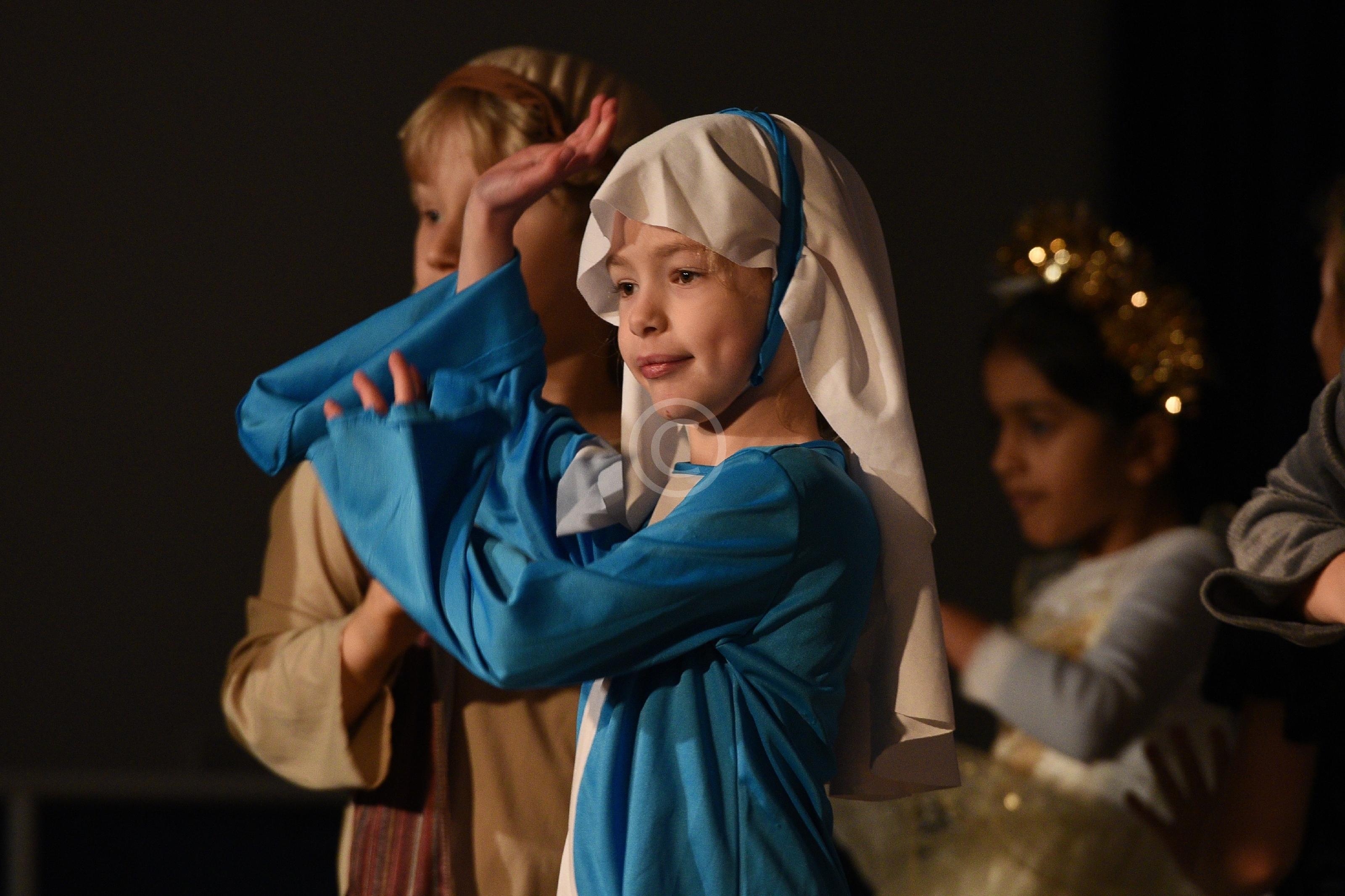 COOKHAM DEAN 135095 - Photo 1 of 17 - Baylis Media Photos