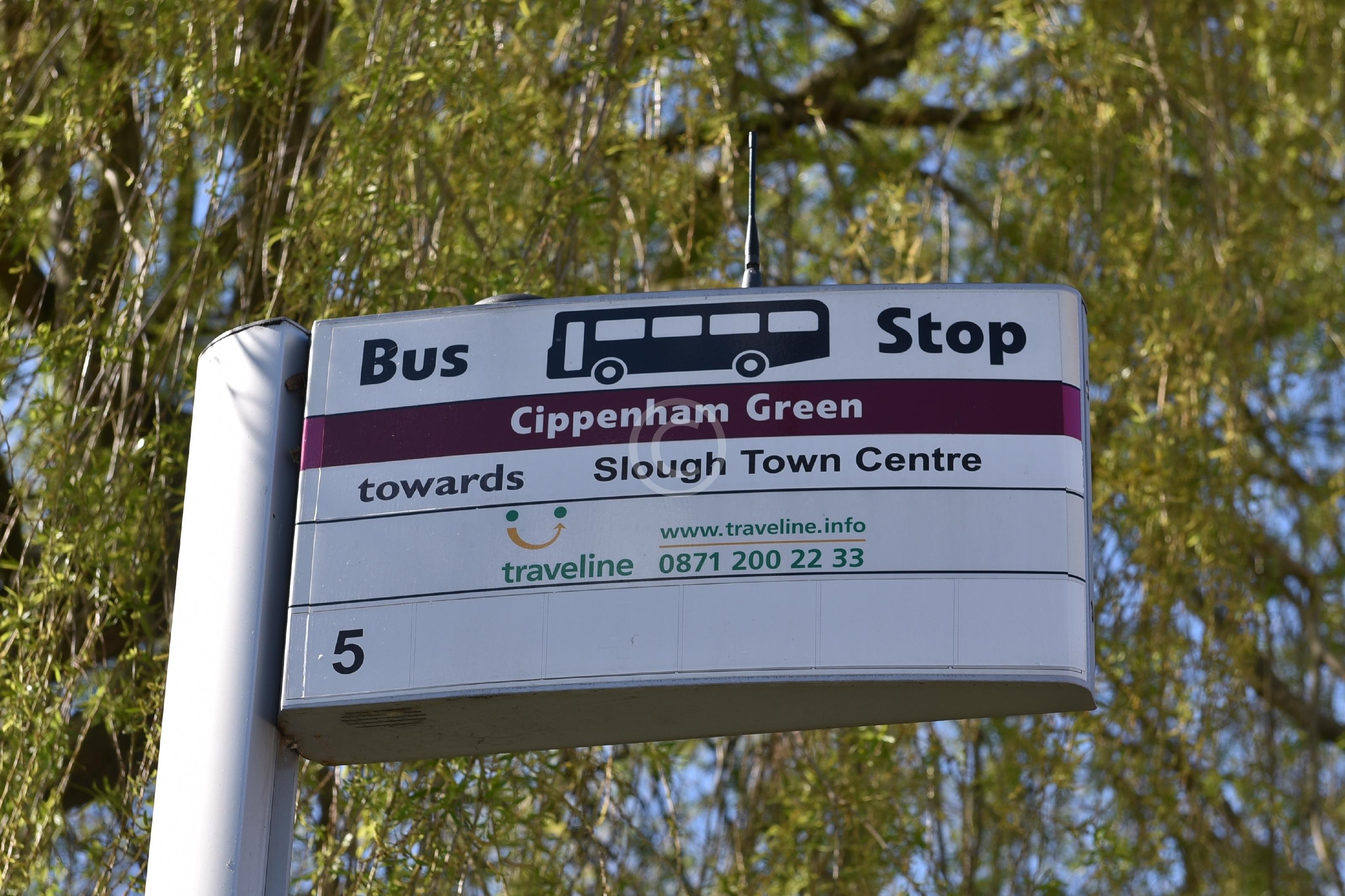 CIPPENHAM 135374 - Photo 1 of 7 - Baylis Media Photos