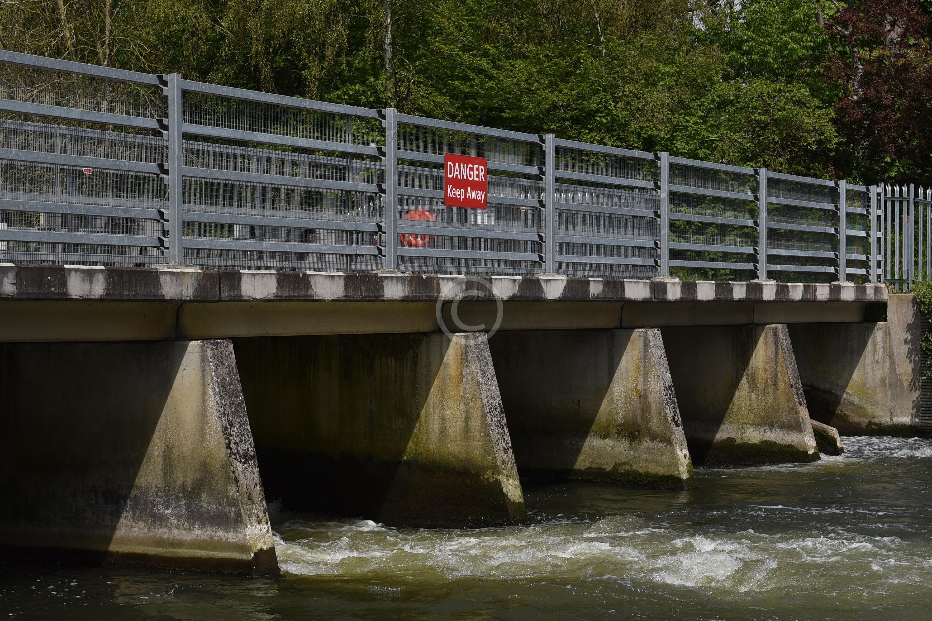 COOKHAM 135413 - Photo 1 of 18 - Baylis Media Photos