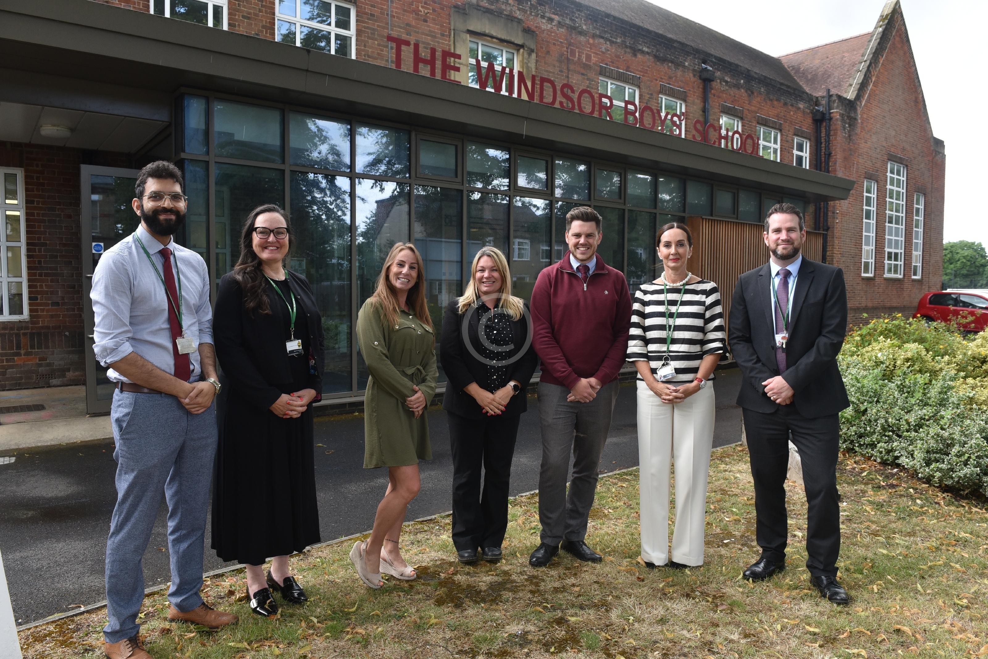 WINDSOR 135570 - Photo 1 of 4 - Baylis Media Photos