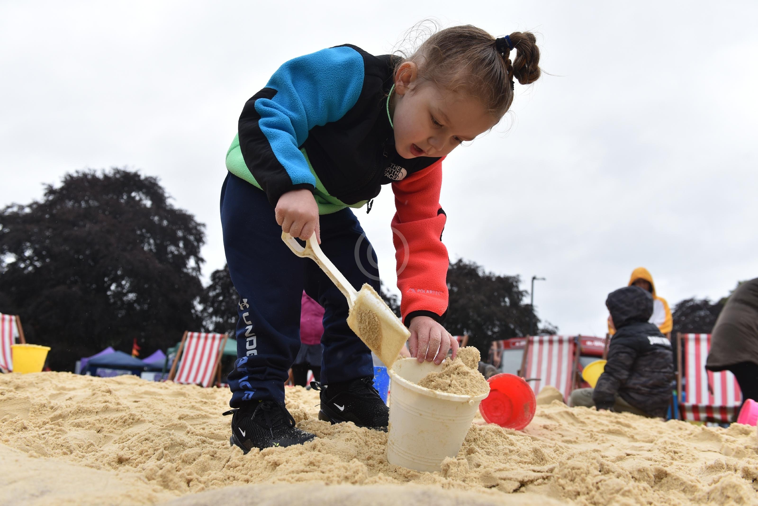 MAIDENHEAD 135619 - Photo 1 of 124 - Baylis Media Photos