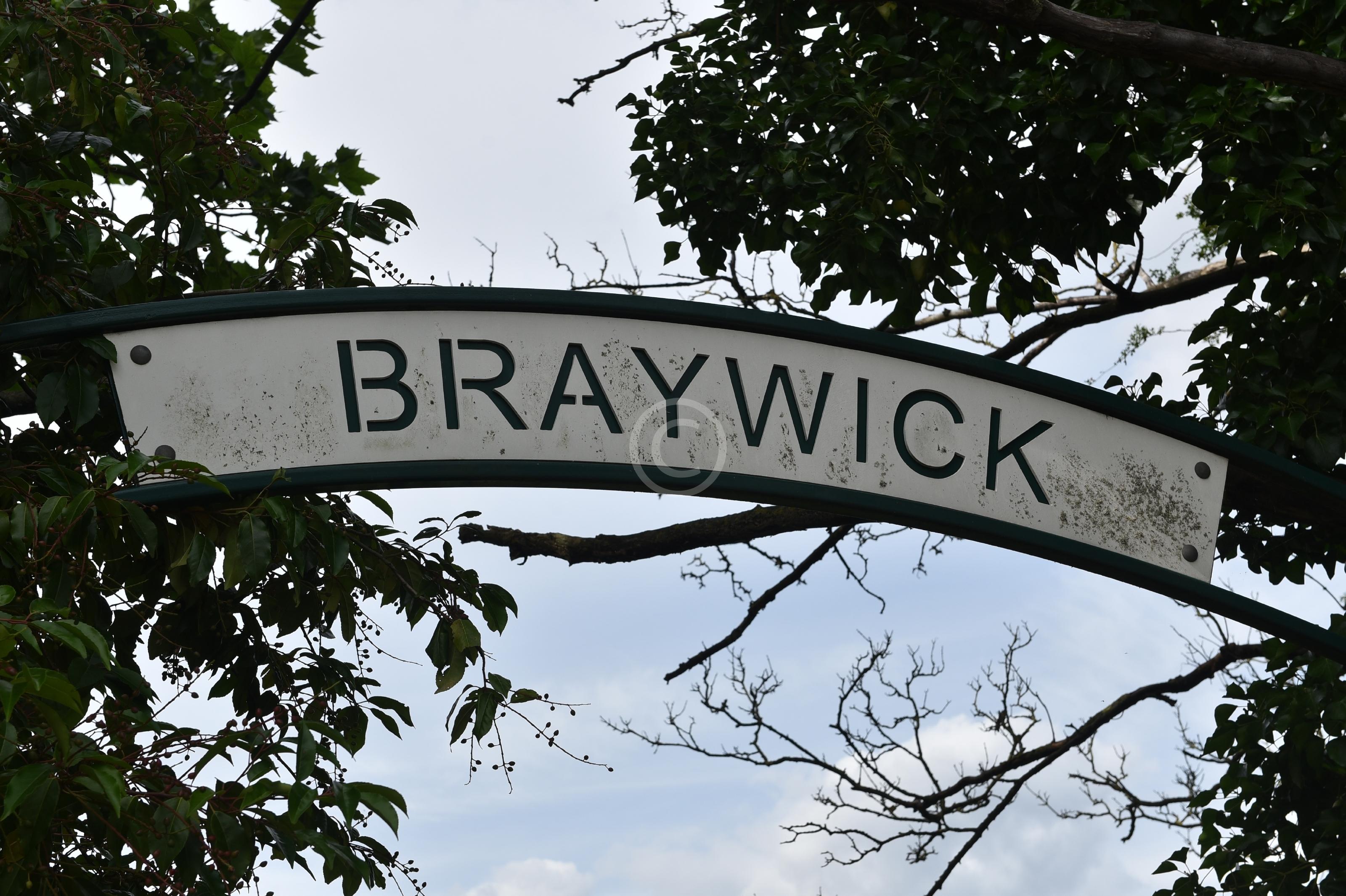 MAIDENHEAD 135654 - Photo 1 of 14 - Baylis Media Photos