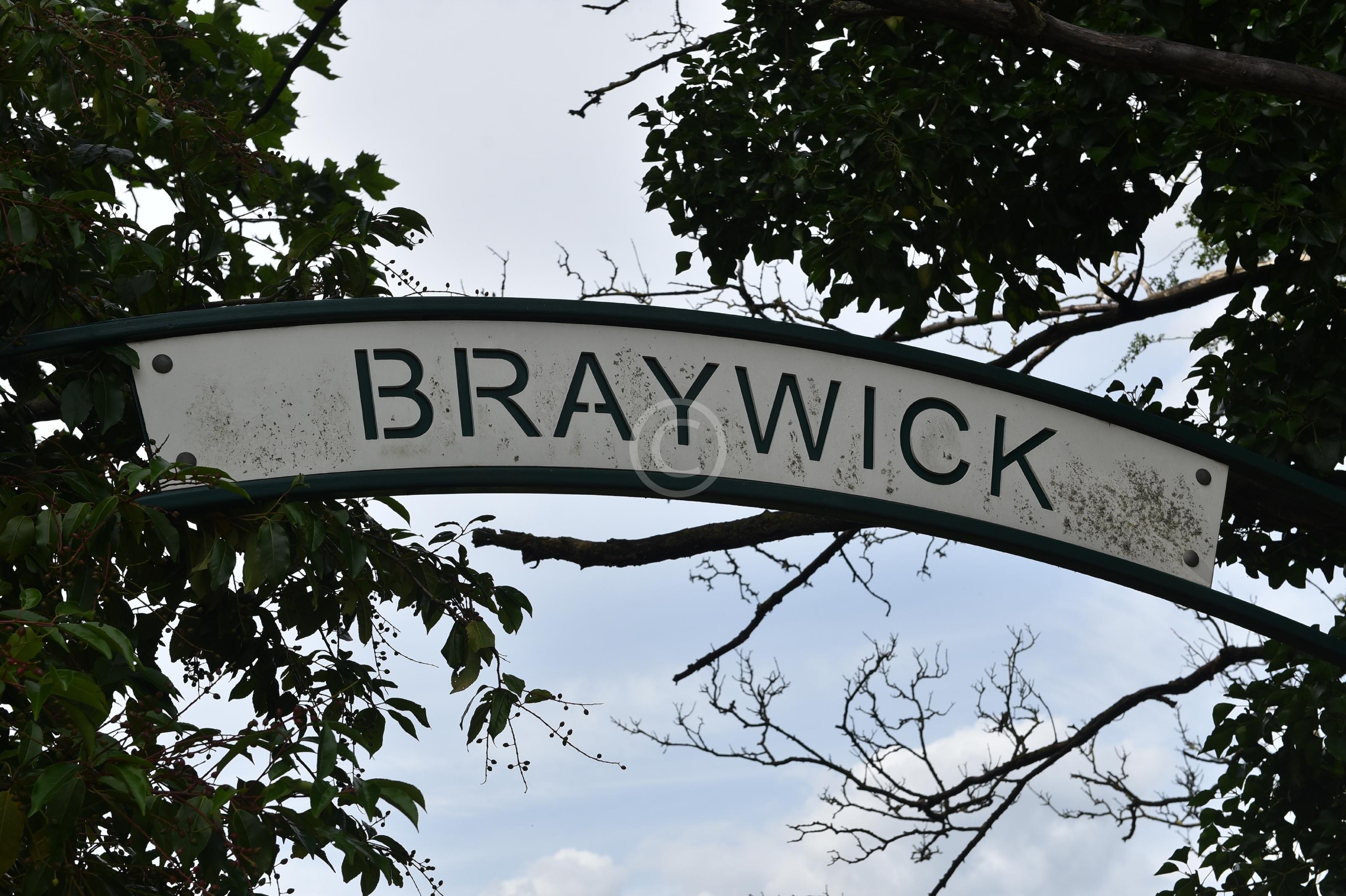 MAIDENHEAD 135654 - Photo 1 of 14 - Baylis Media Photos