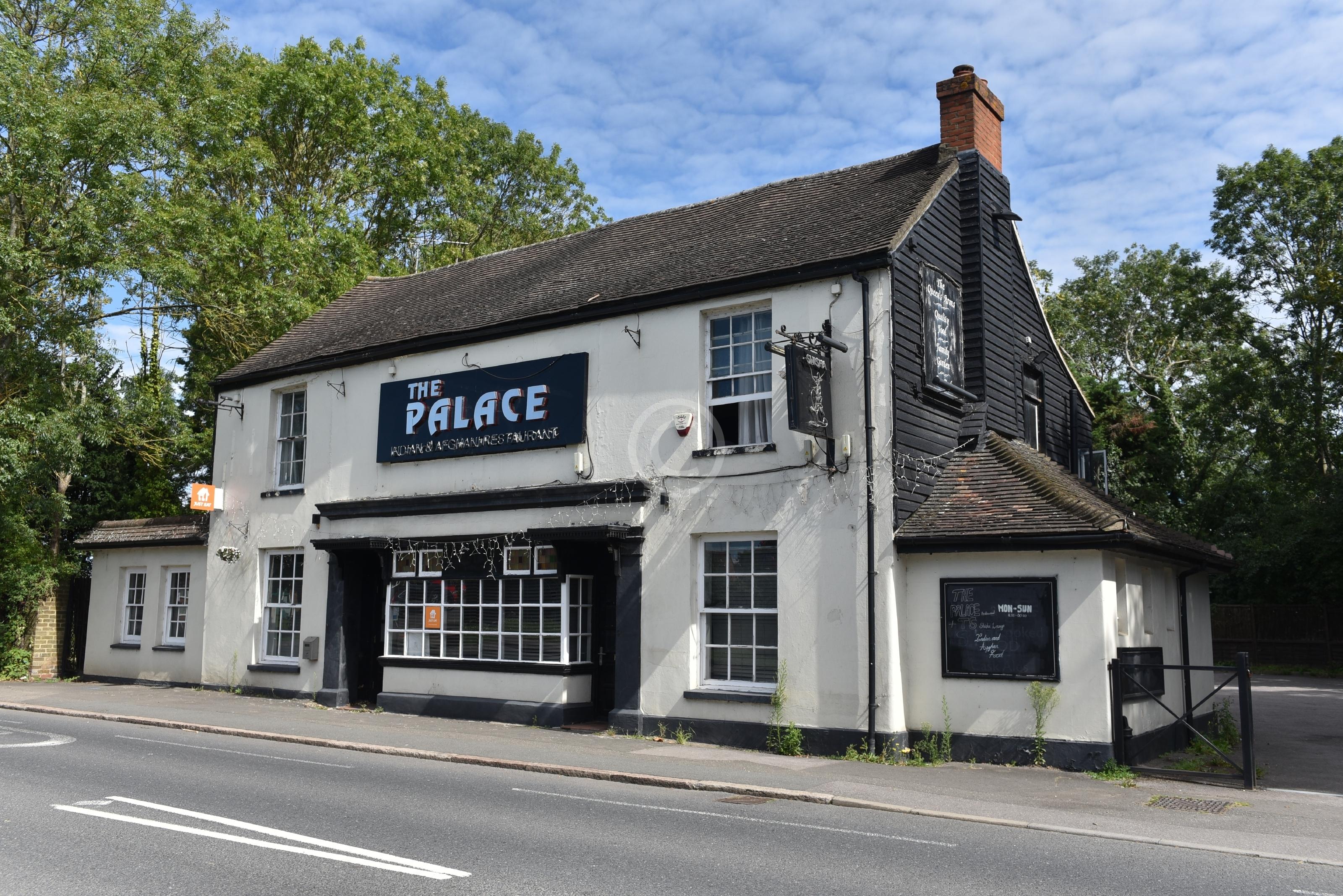 COLNBROOK 135699 - Photo 1 of 6 - Baylis Media Photos