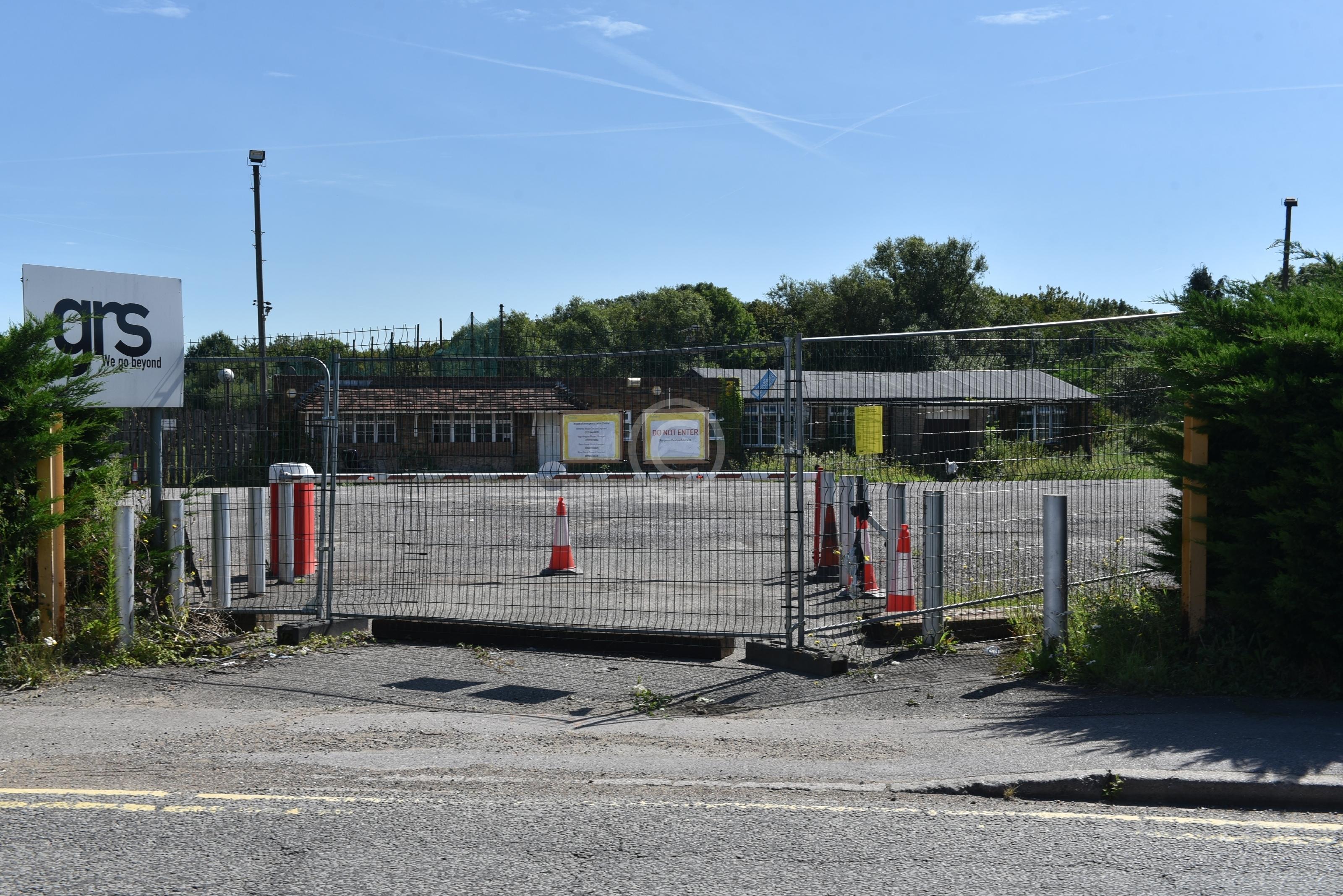 COLNBROOK 135700 - Photo 1 of 10 - Baylis Media Photos