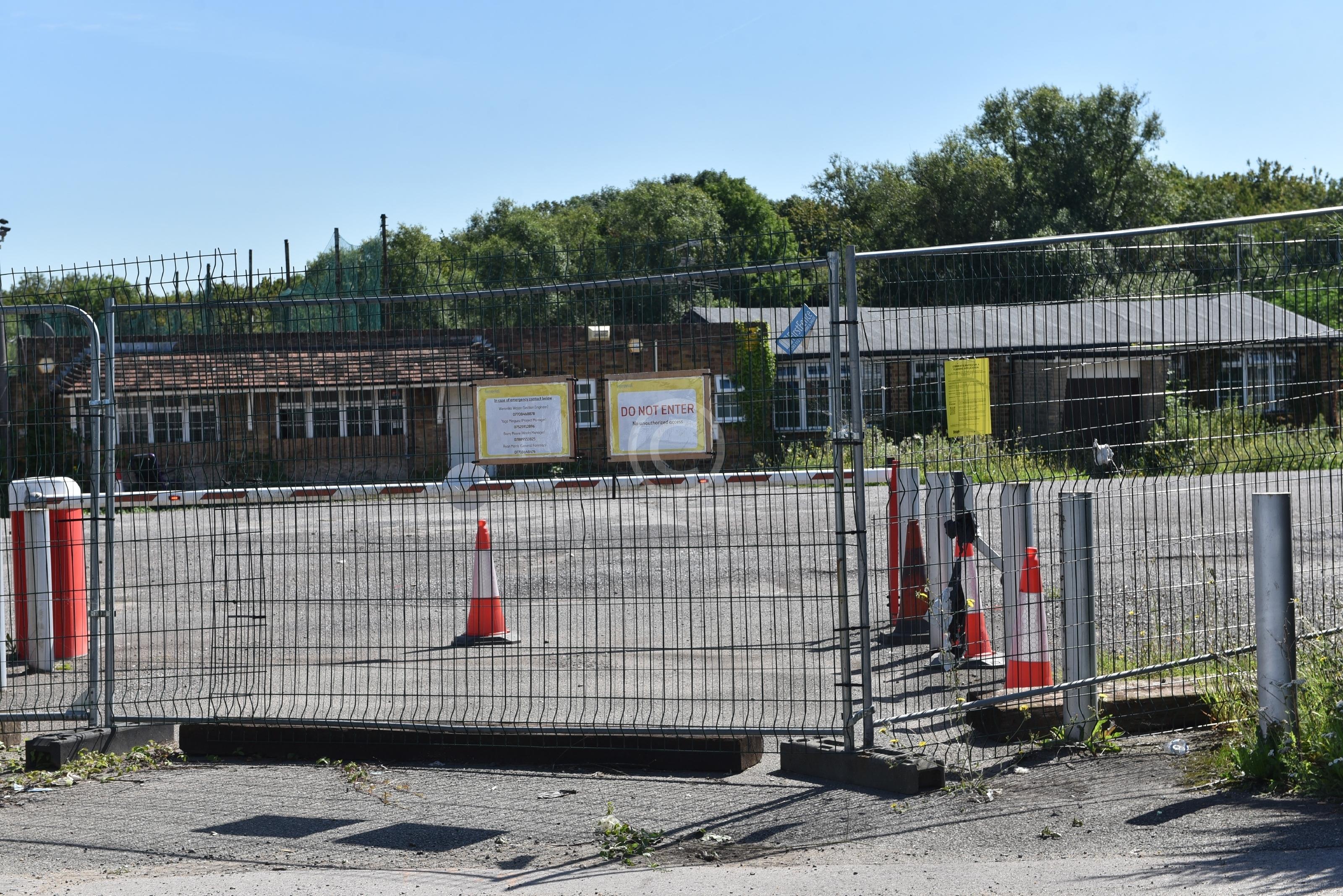 COLNBROOK 135700 - Photo 1 of 10 - Baylis Media Photos