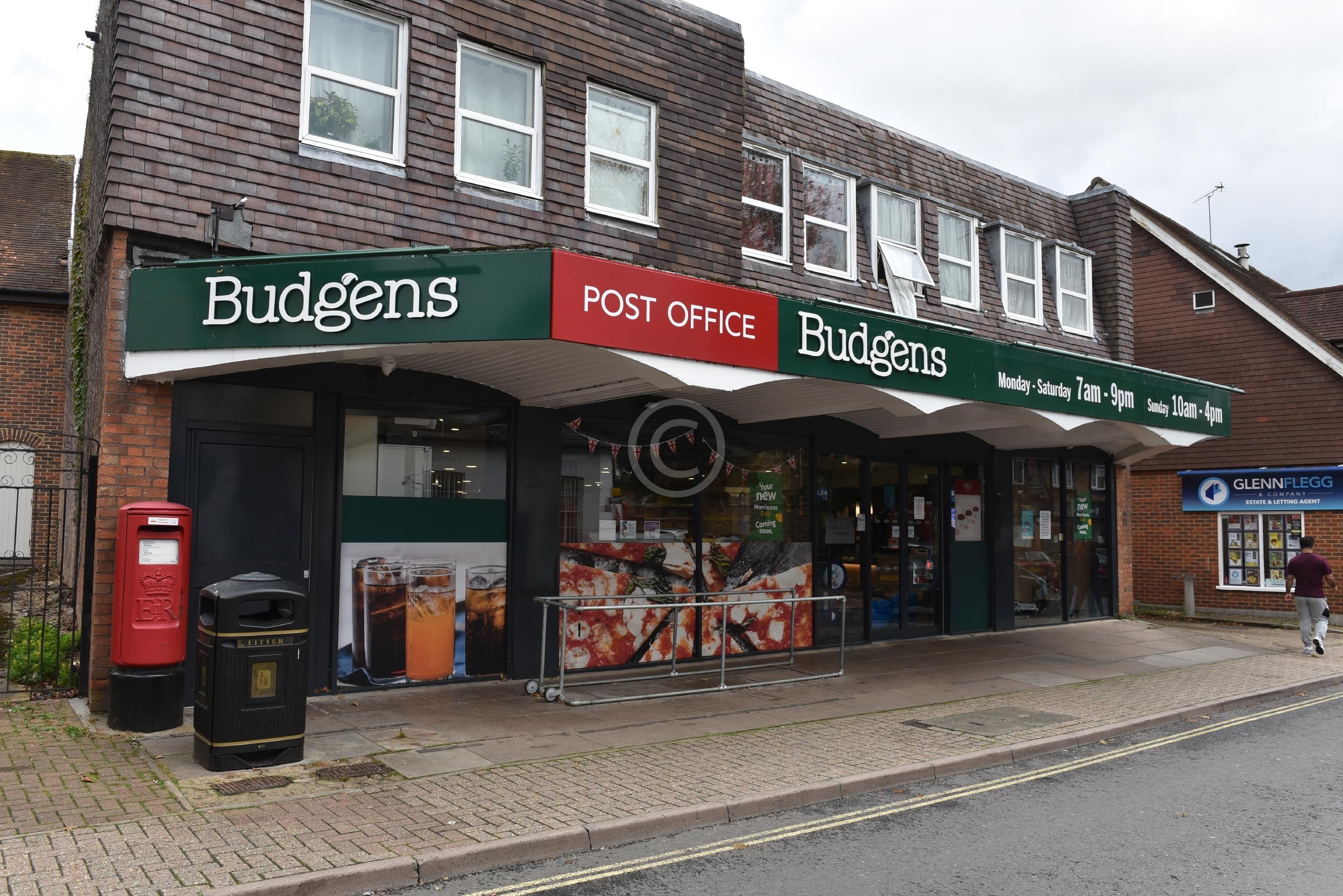 BURNHAM 135766 - Photo 1 of 10 - Baylis Media Photos