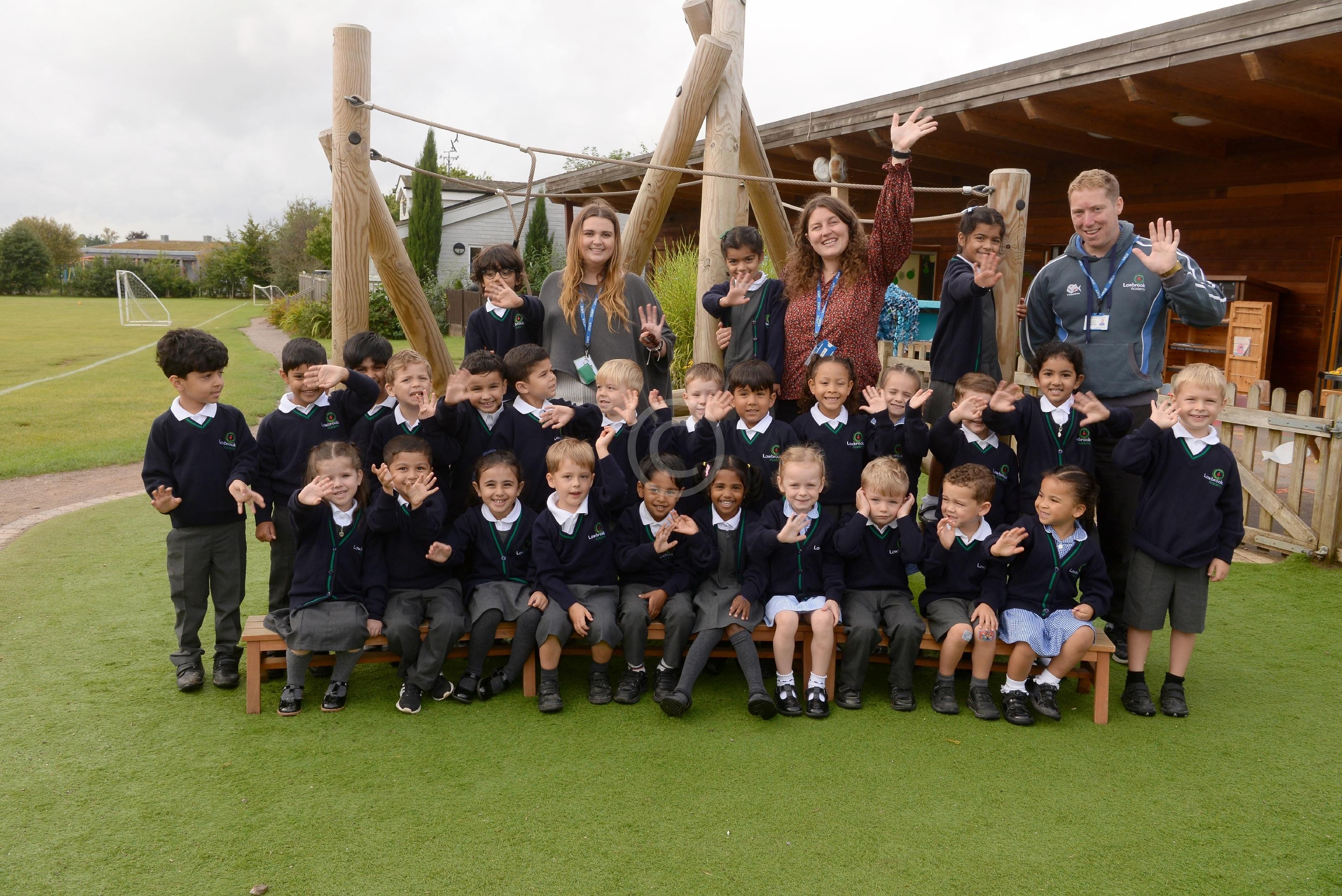 FIRST CLASS 135767 - Photo 1 of 13 - Baylis Media Photos