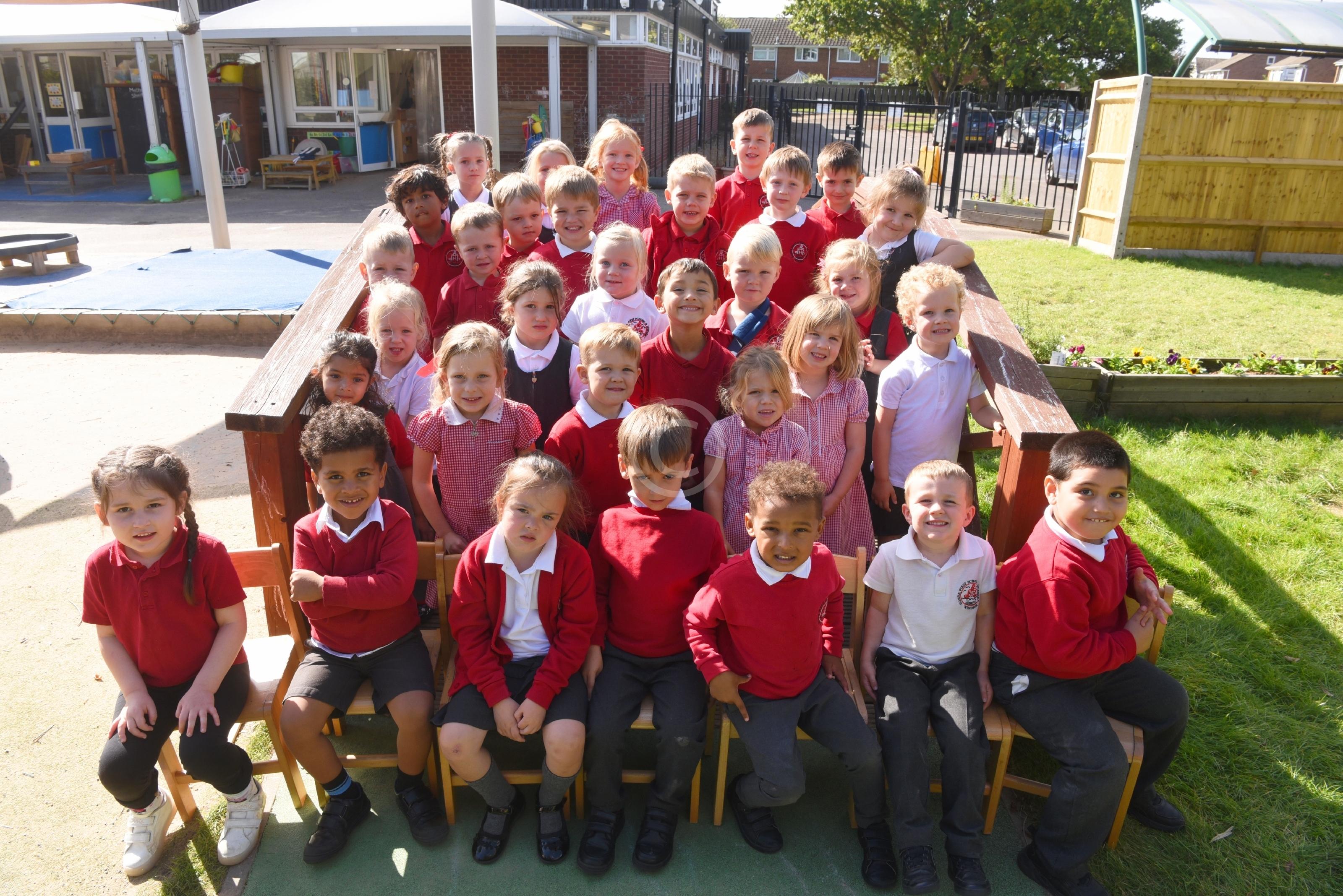 FIRST CLASS 135810 - Photo 1 of 4 - Baylis Media Photos