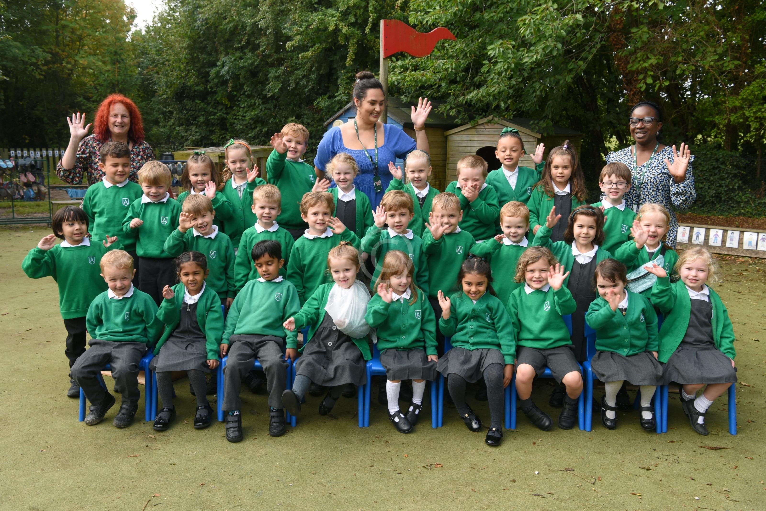 FIRST CLASS 135820 - Photo 1 of 12 - Baylis Media Photos