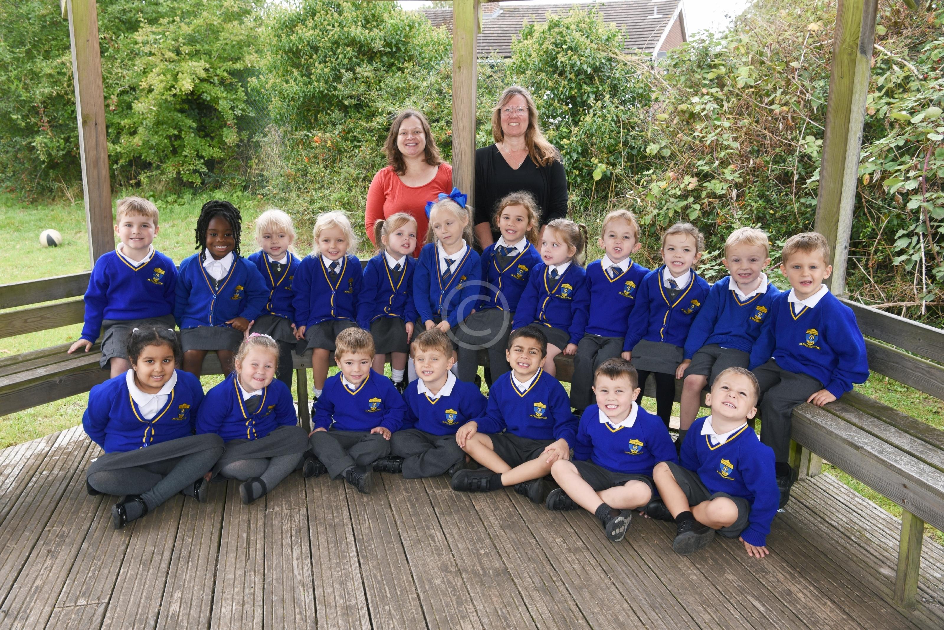 FIRST CLASS 135821 - Photo 1 of 8 - Baylis Media Photos