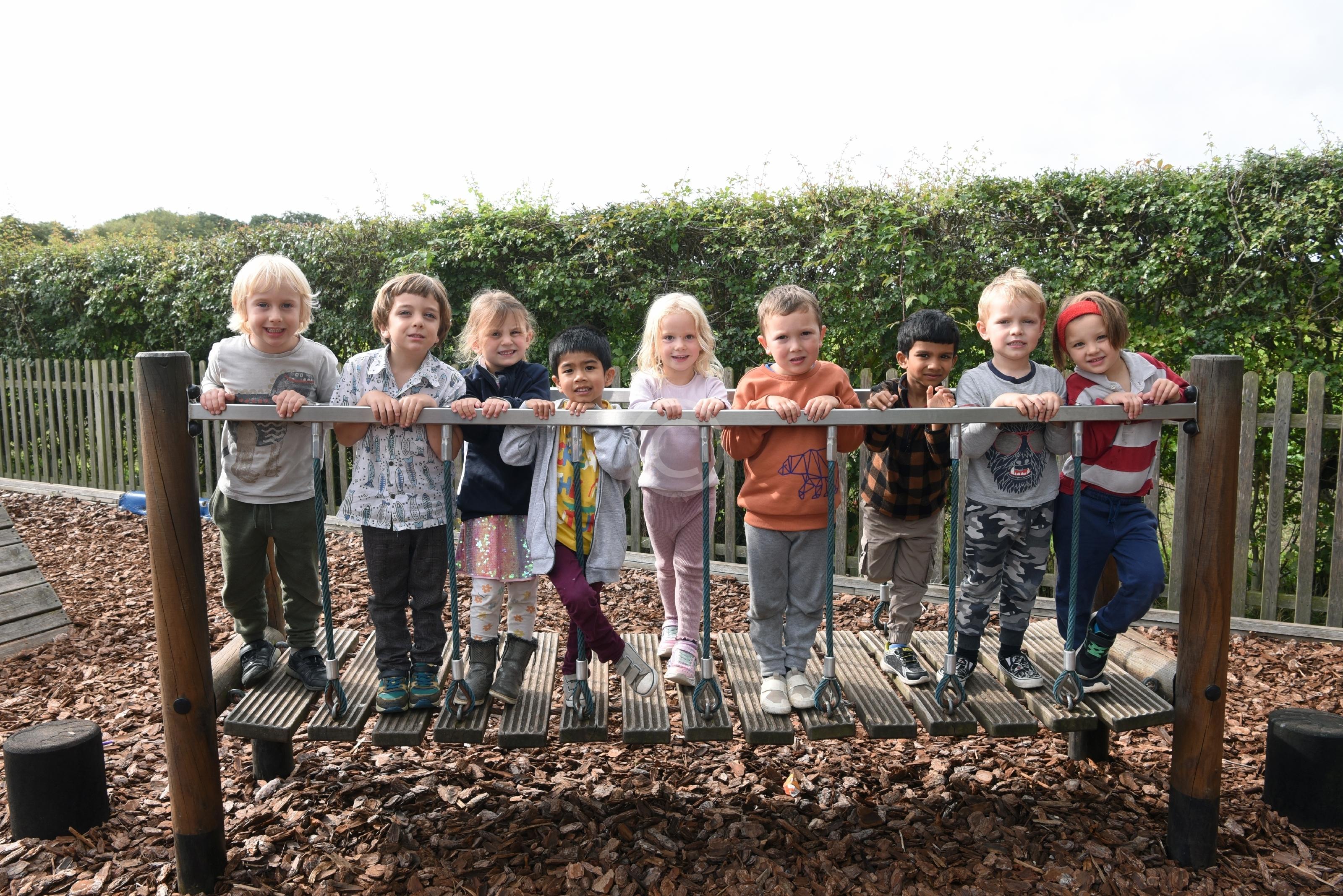 FIRST CLASS 135832 - Photo 2 of 5 - Baylis Media Photos