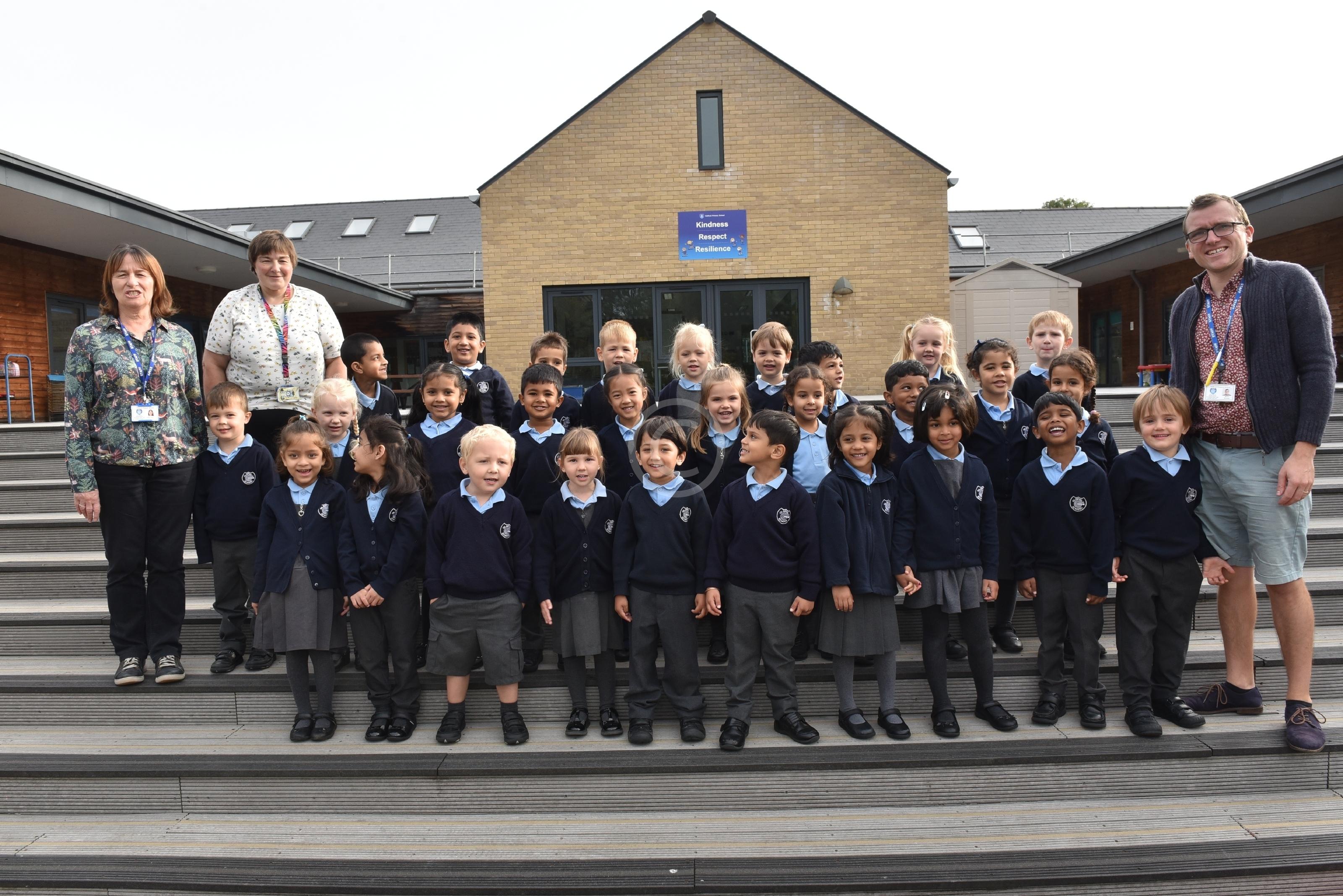 FIRST CLASS 135867 - Photo 1 of 15 - Baylis Media Photos