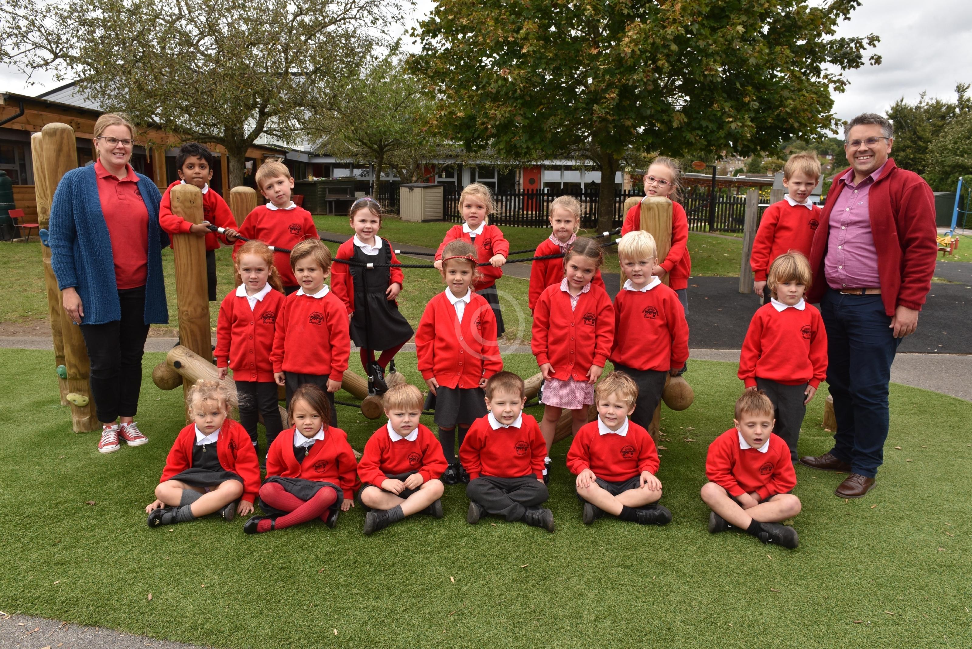 FIRST CLASS 135863 - Photo 1 of 10 - Baylis Media Photos