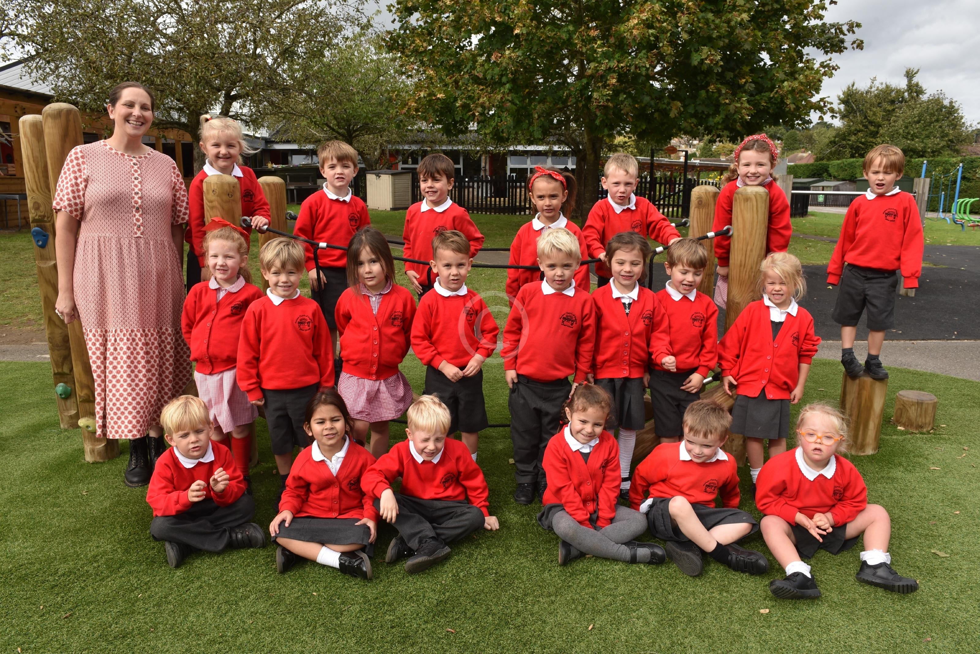 FIRST CLASS 135863 - Photo 1 of 10 - Baylis Media Photos