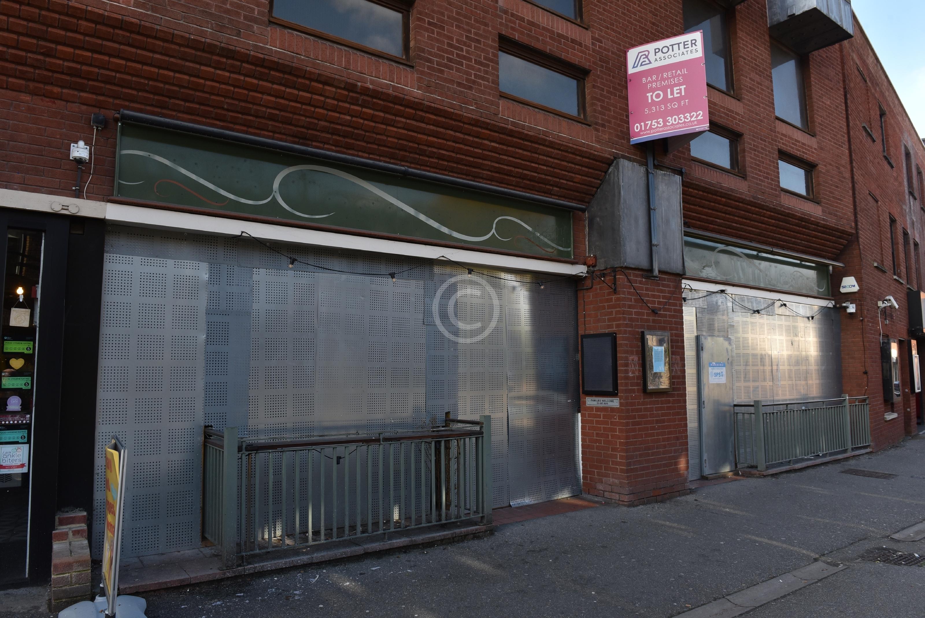 WINDSOR 135937 - Photo 1 of 8 - Baylis Media Photos