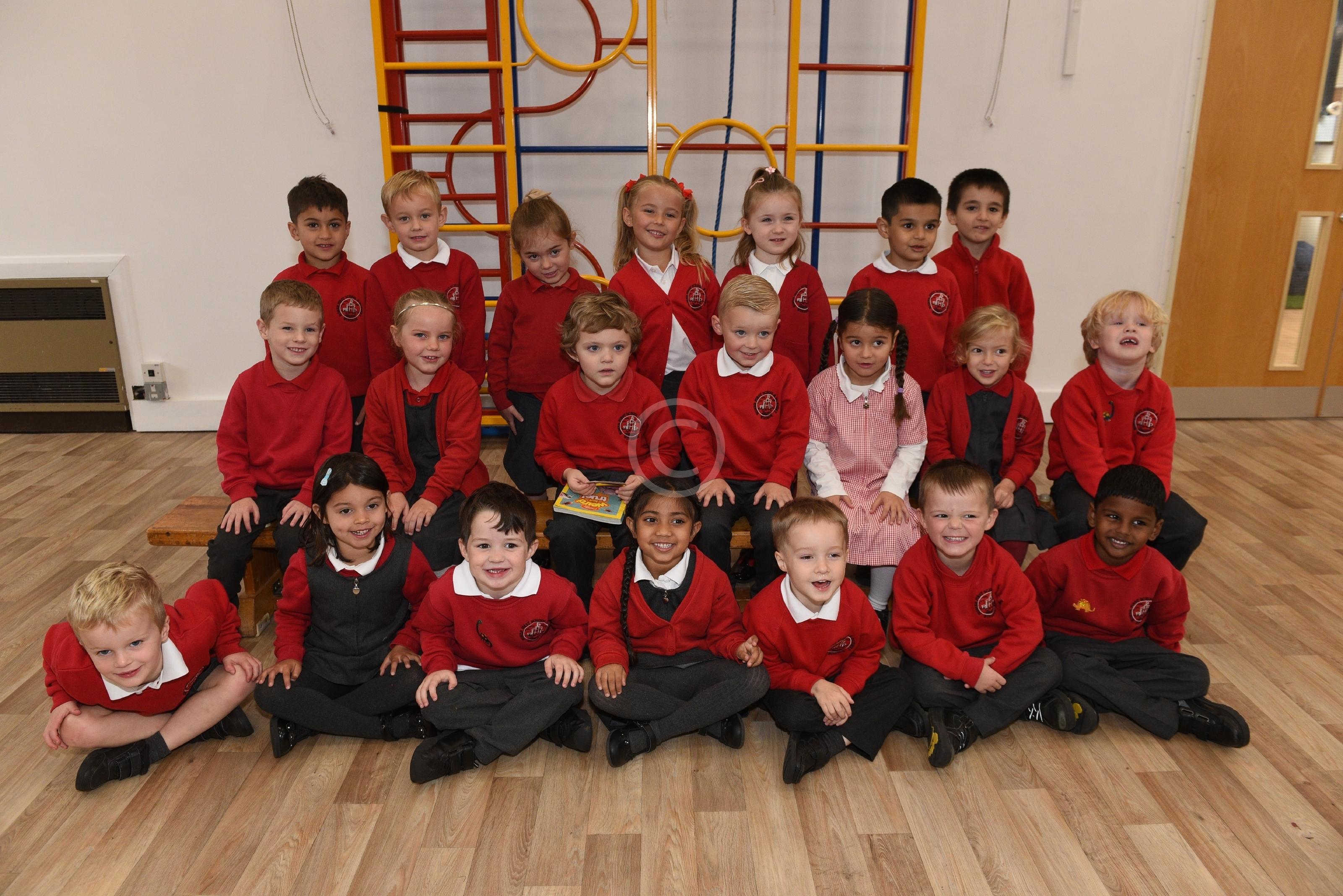 FIRST CLASS 136583 - Photo 1 of 4 - Baylis Media Photos