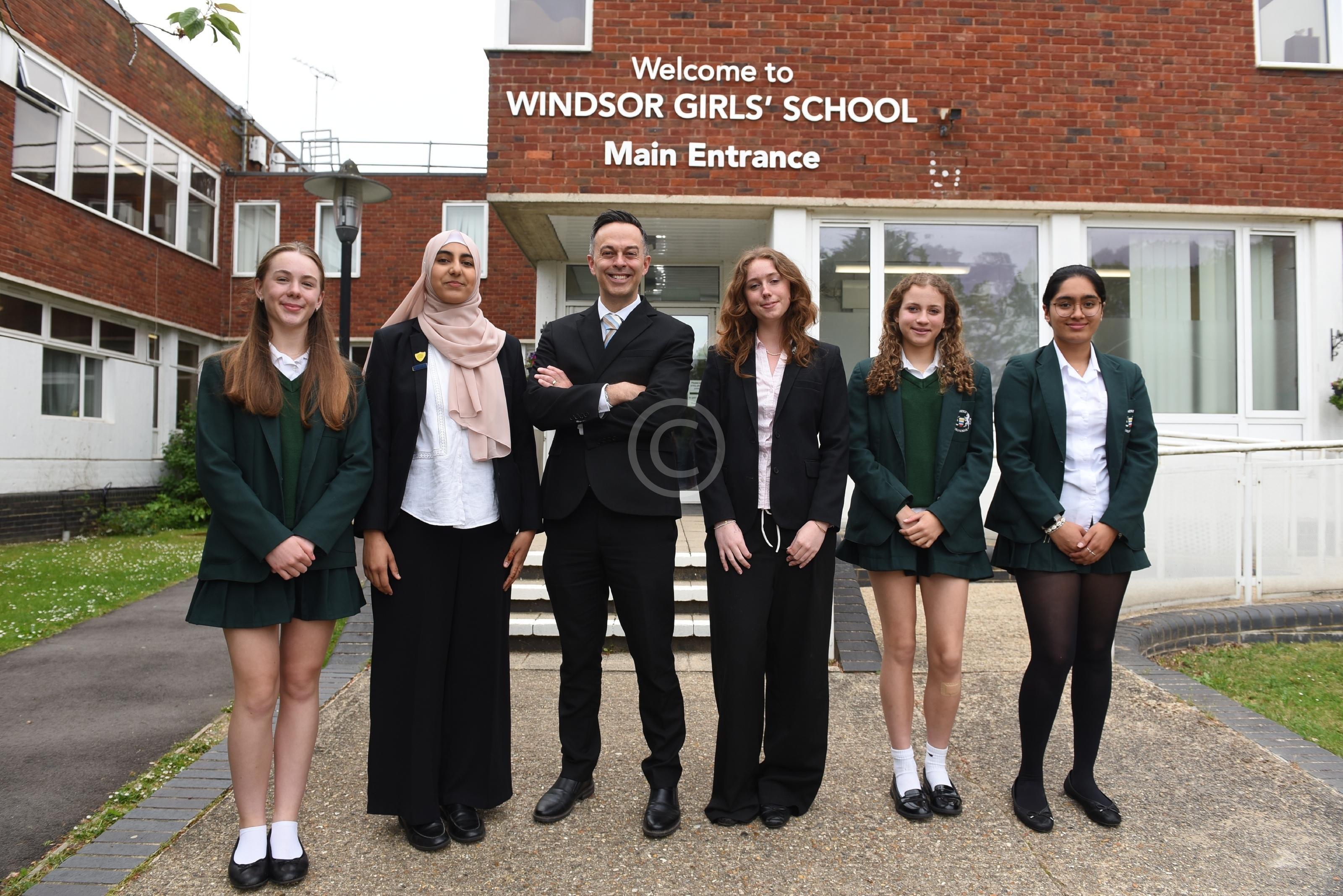 WINDSOR 136838 - Photo 1 of 11 - Baylis Media Photos