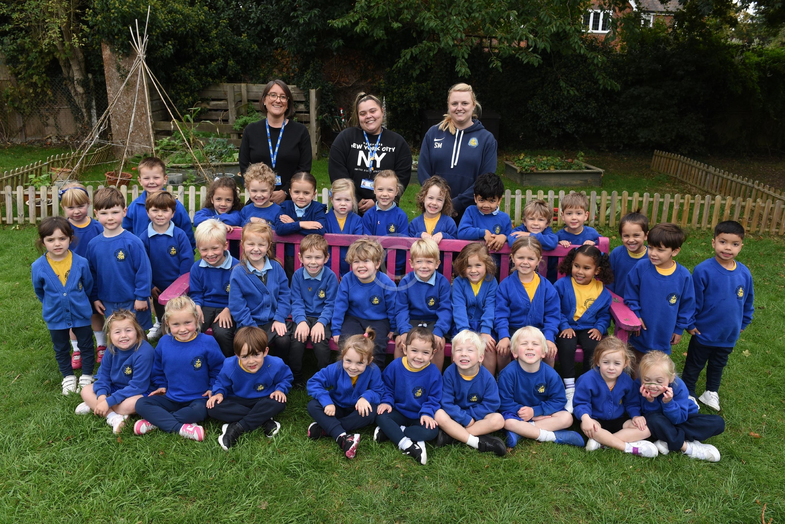 FIRST CLASS 137028 - Photo 1 of 12 - Baylis Media Photos