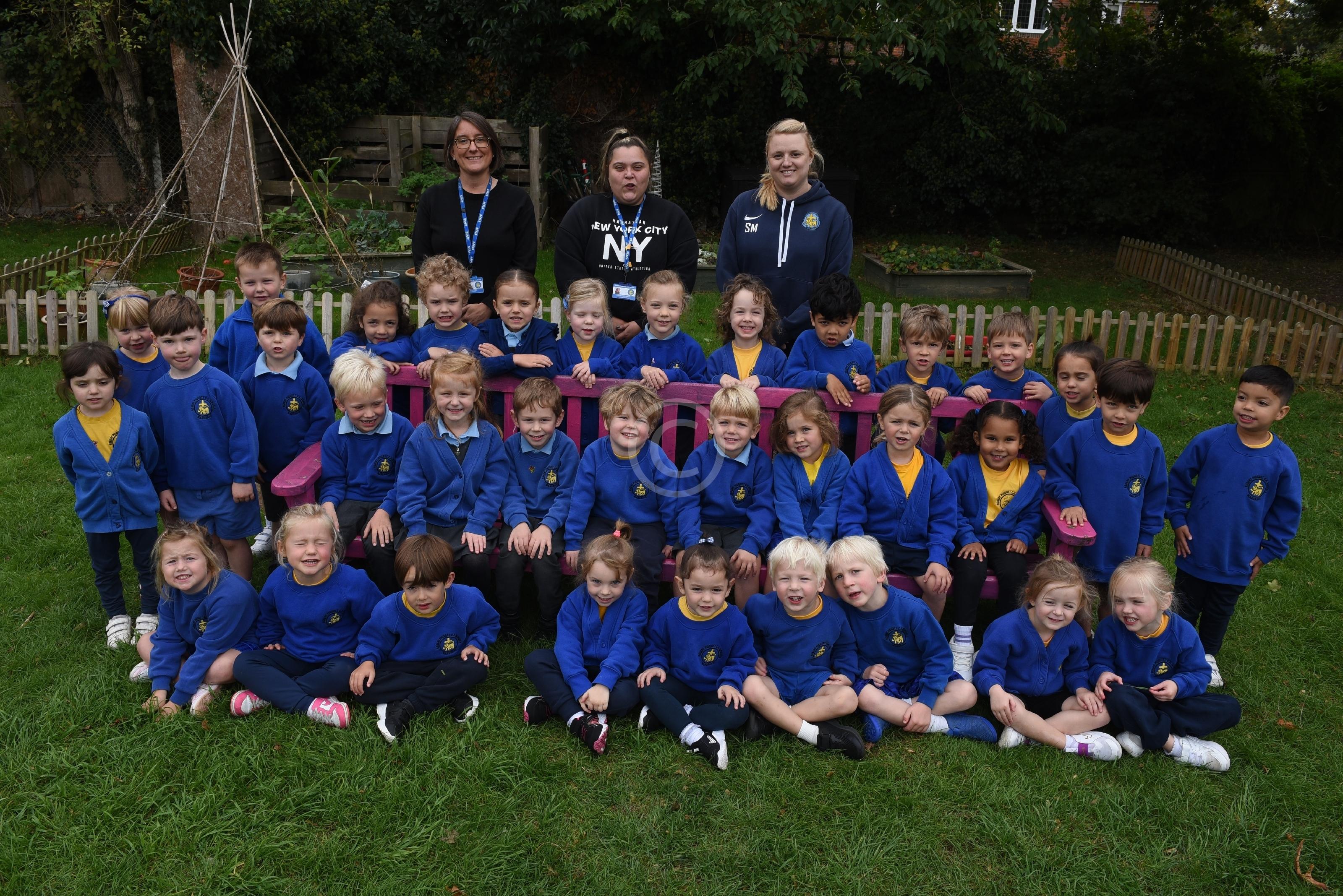 FIRST CLASS 137028 - Photo 1 of 12 - Baylis Media Photos