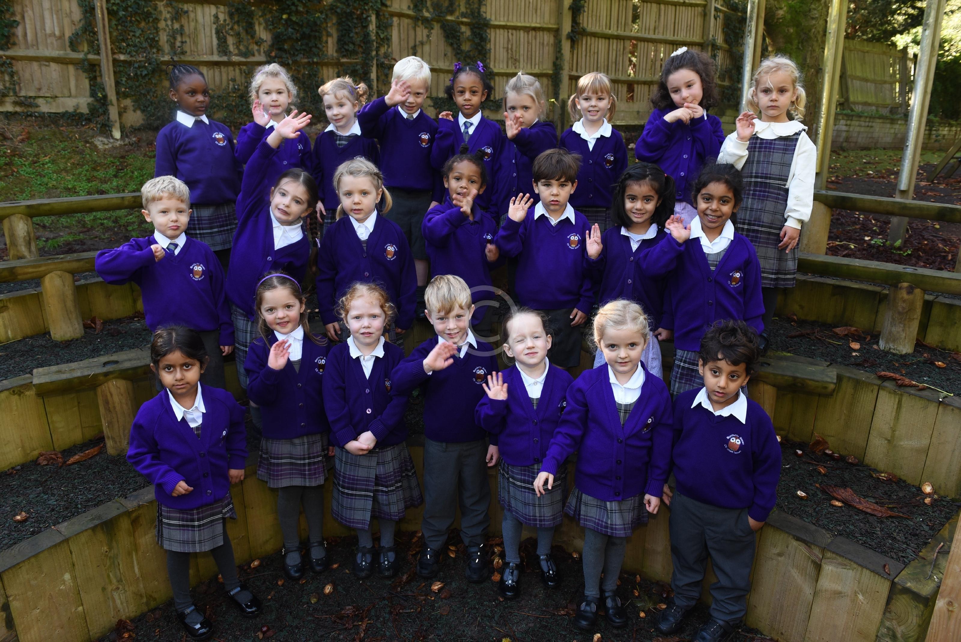 FIRST CLASS 137033 - Photo 1 of 6 - Baylis Media Photos