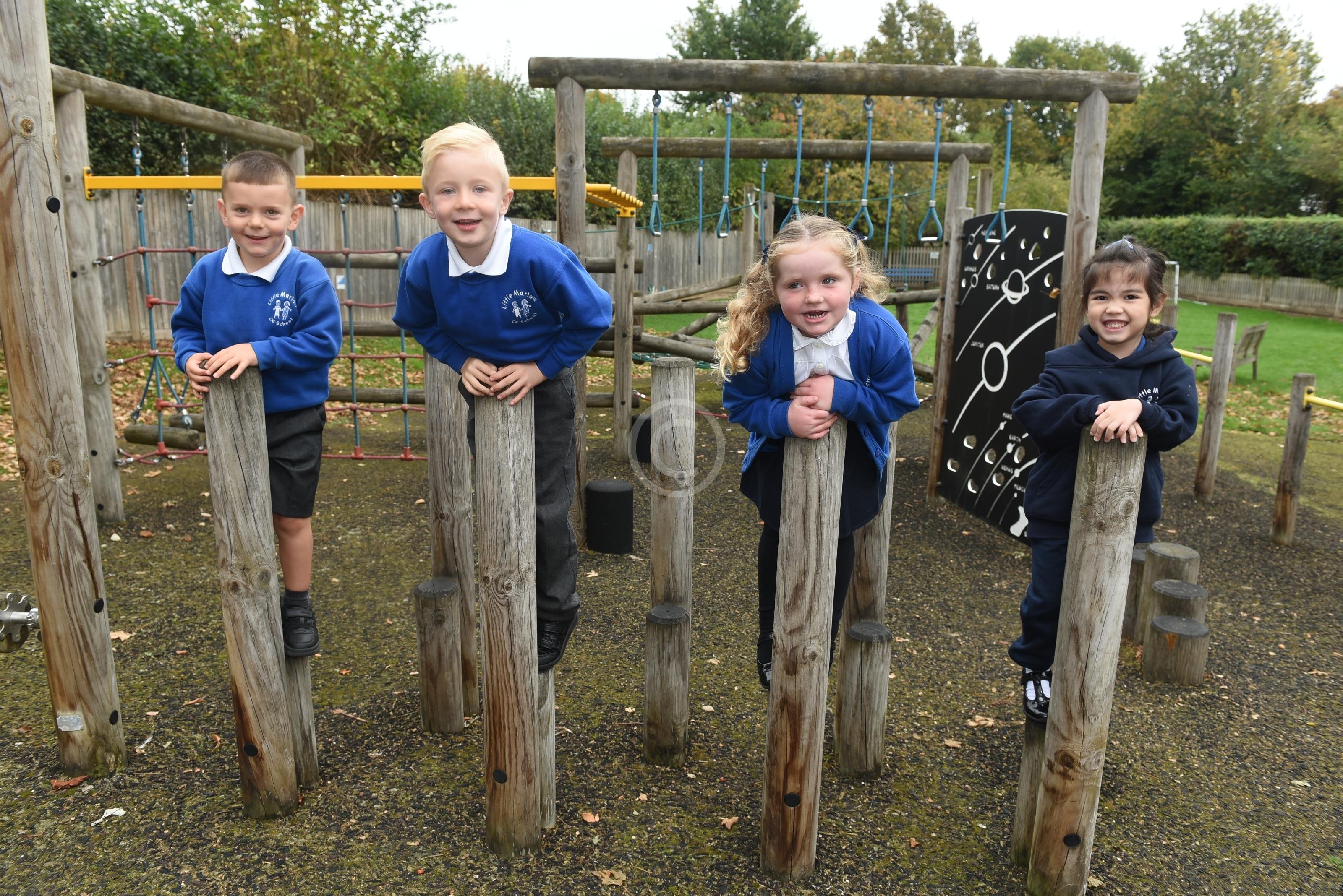 FIRST CLASS 137070 - Photo 2 of 7 - Baylis Media Photos