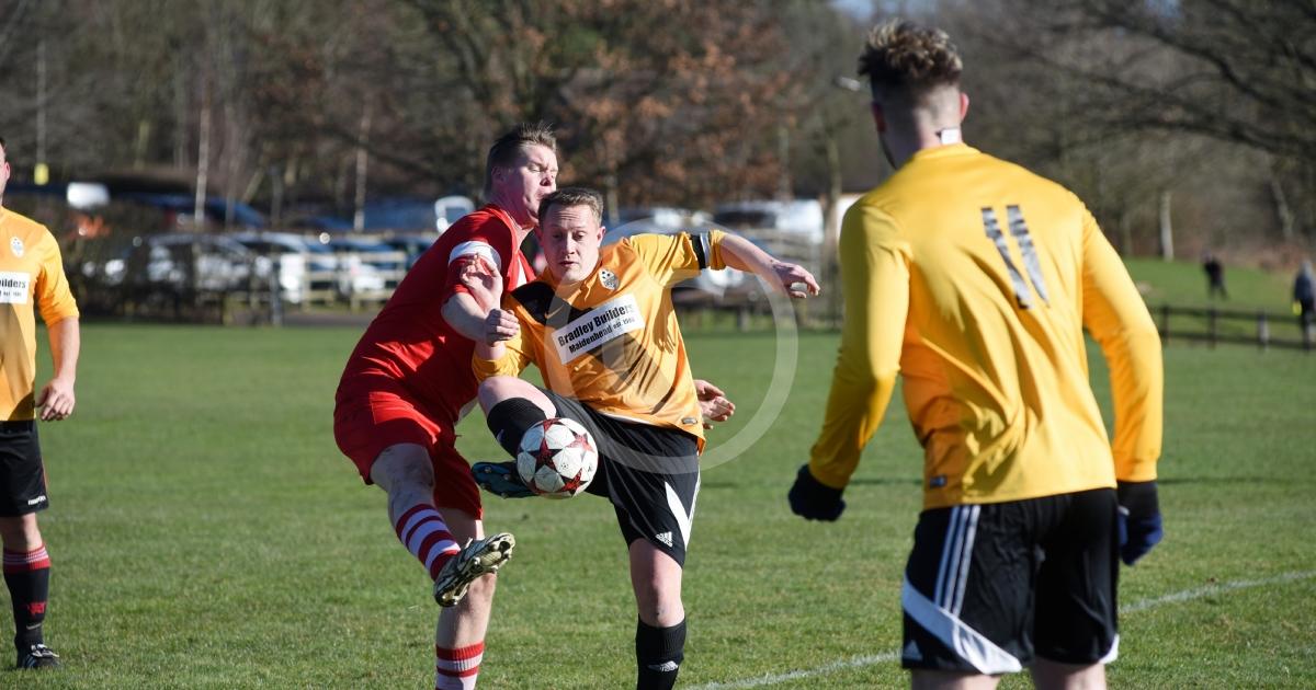 FOOTBALL 129404 - Photo 1 of 17 - Baylis Media Photos