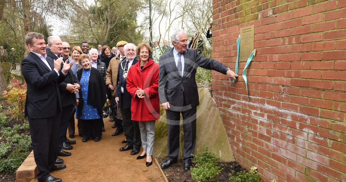 ETON 131071 - Photo 1 of 26 - Baylis Media Photos