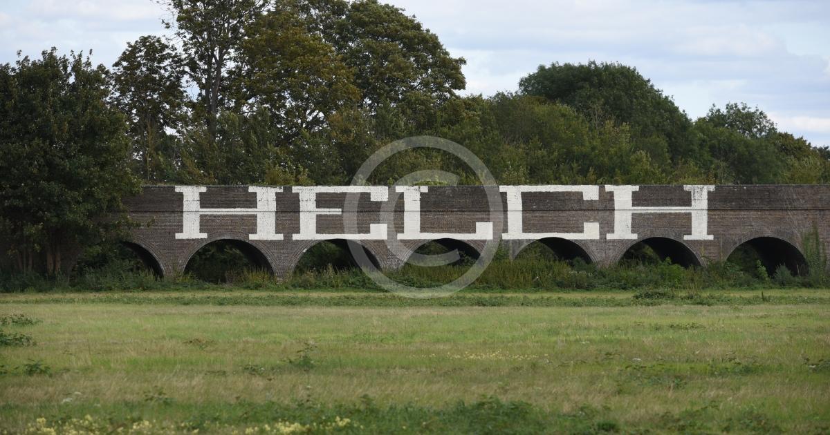 ETON 131782 - Photo 1 of 14 - Baylis Media Photos