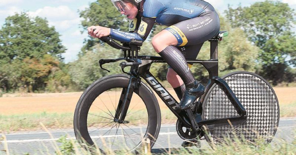 Kate Allan becomes champion after battling back from pneumonia - Photo ...