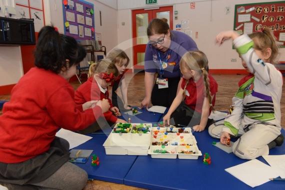 WINDSOR 127645 - Photo 1 of 5 - Baylis Media Photos