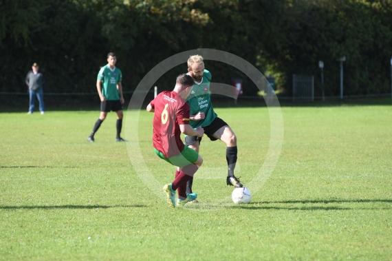 FOOTBALL 128720 - Photo 1 of 11 - Baylis Media Photos