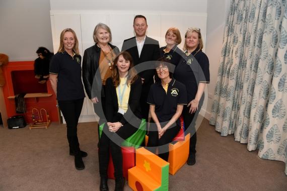 MAIDENHEAD 129599 - Photo 1 of 5 - Baylis Media Photos