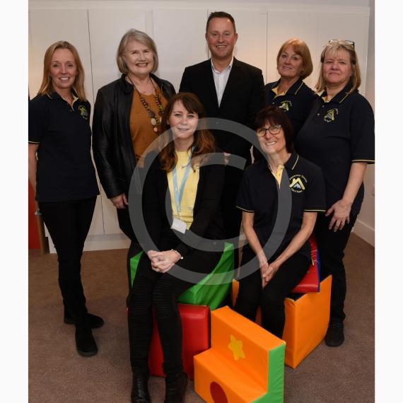 MAIDENHEAD 129599 - Photo 1 of 5 - Baylis Media Photos