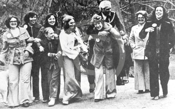 RW EXPRESS 129638 - Photo 1 of 6 - Baylis Media Photos