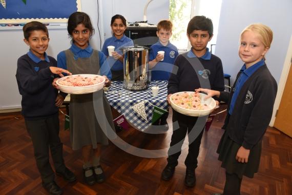 WINDSOR 130421 - Photo 1 of 2 - Baylis Media Photos