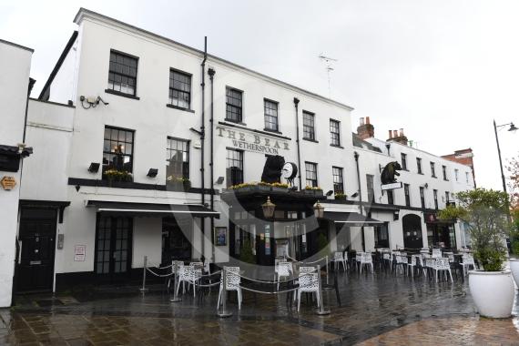 MAIDENHEAD 130574 - Photo 1 of 8 - Baylis Media Photos