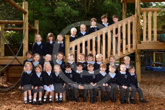 FIRST CLASS 131907 - Photo 1 of 1 - Baylis Media Photos