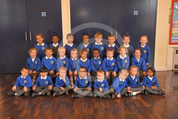 FIRST CLASS 131935 - Photo 1 of 2 - Baylis Media Photos