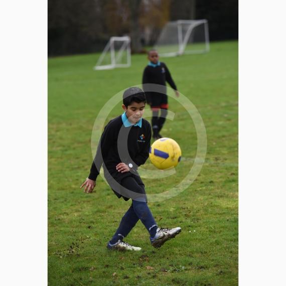 DATCHET 132411 - Photo 1 of 47 - Baylis Media Photos