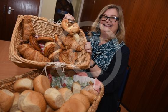 BURNHAM 132473 - Photo 1 of 4 - Baylis Media Photos