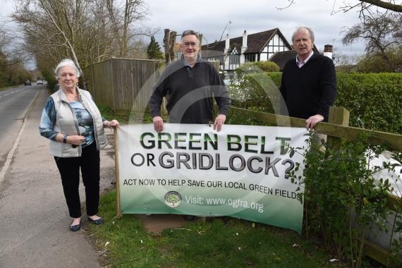 OAKLEY GREEN 132607 - Photo 1 of 2 - Baylis Media Photos