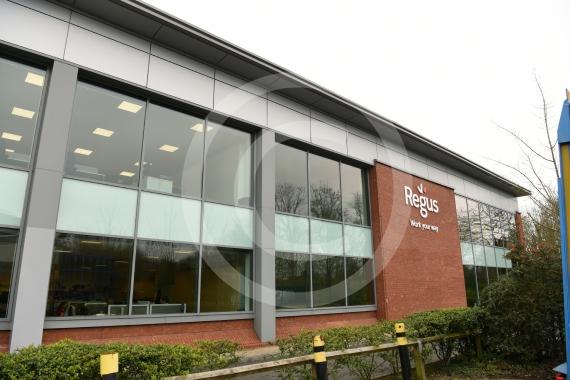 MAIDENHEAD 132612 - Photo 1 of 7 - Baylis Media Photos