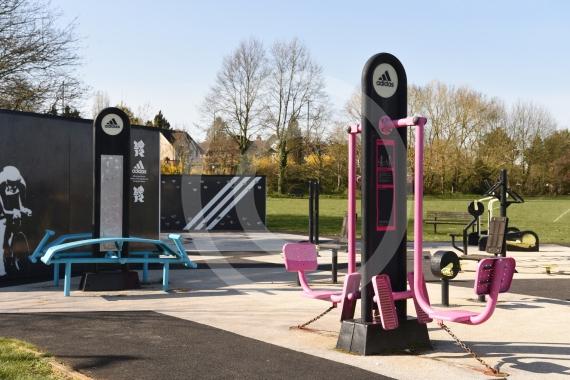 MAIDENHEAD 132641 - Photo 1 of 3 - Baylis Media Photos