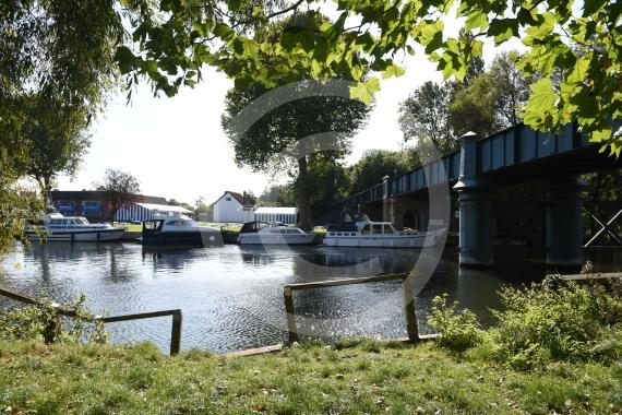 SHIPLAKE 133001 - Photo 1 of 24 - Baylis Media Photos