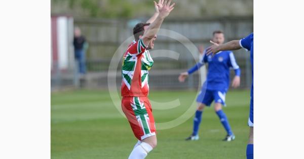 FOOTBALL 127953 - Photo 2 of 31 - Baylis Media Photos