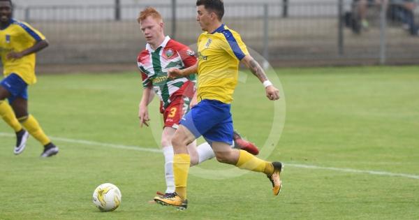 FOOTBALL 128410 - Photo 2 of 16 - Baylis Media Photos